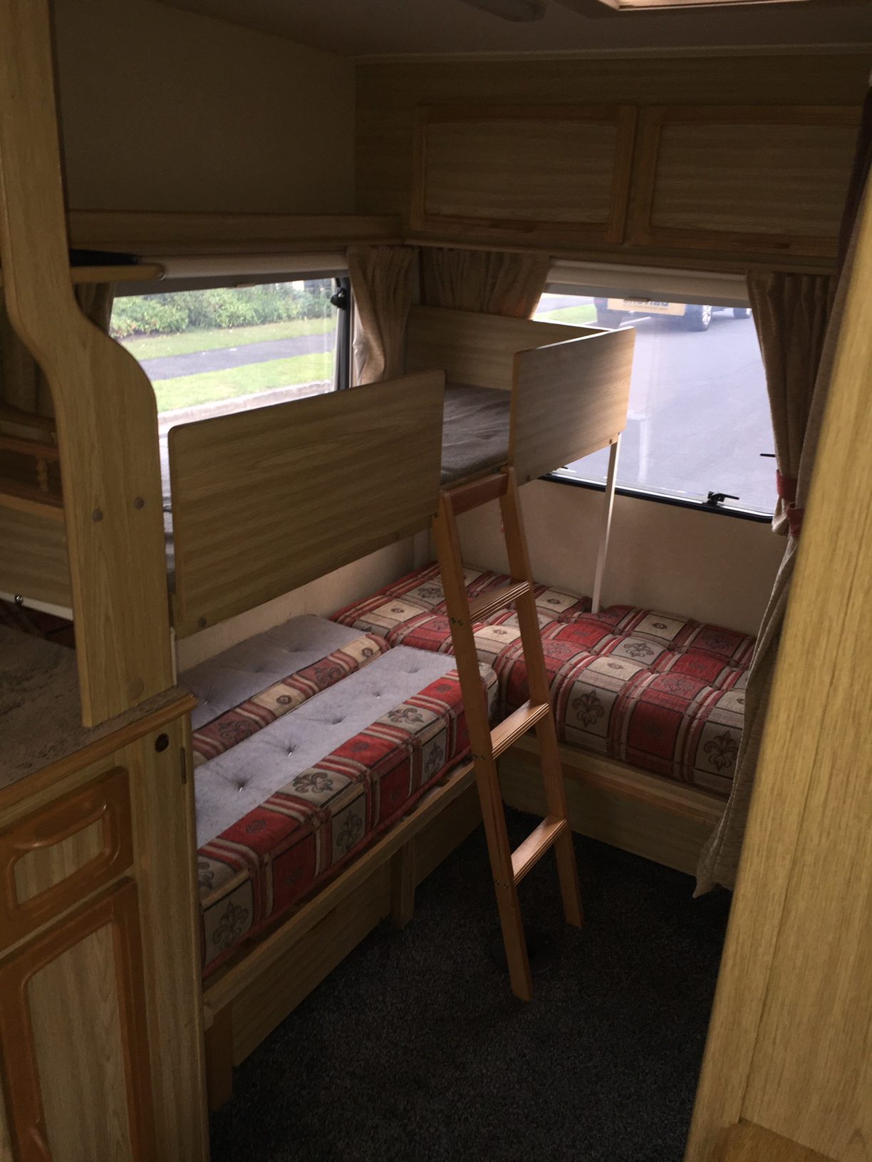 *SOLD* 2000 Elddis Firestorm – 5 berth